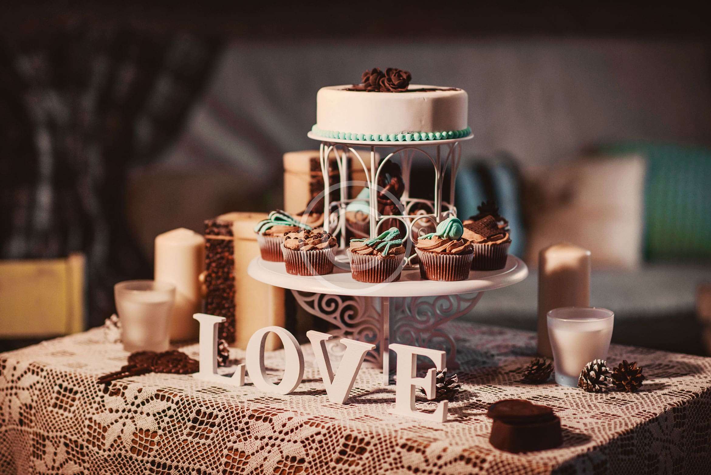 Cobbles Gallery – Kemi Dawodu – Birthday & Graduation invitation